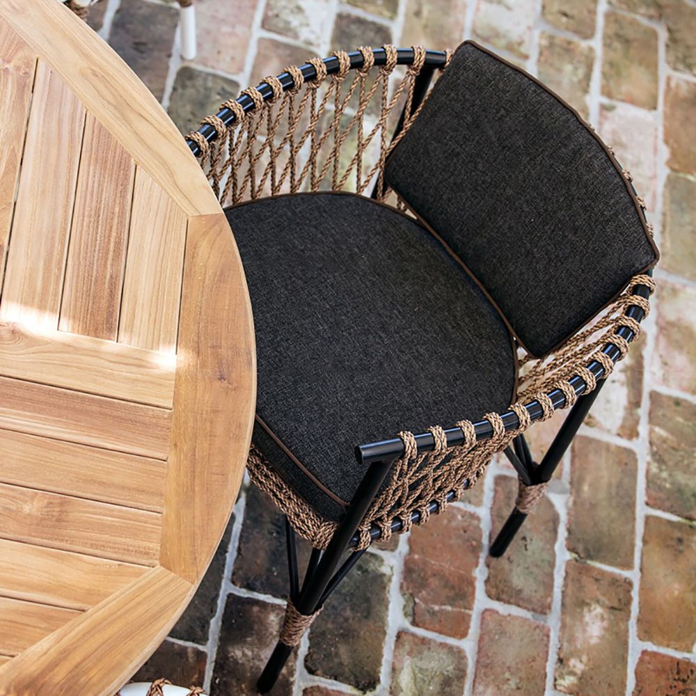 Outdoor Chair in Braided Rope Rattan Patio Chair with Cushion