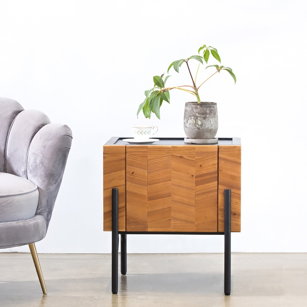 Cottage Natural Nightstand Fishbone Pattern Bedside Table with Storage ...